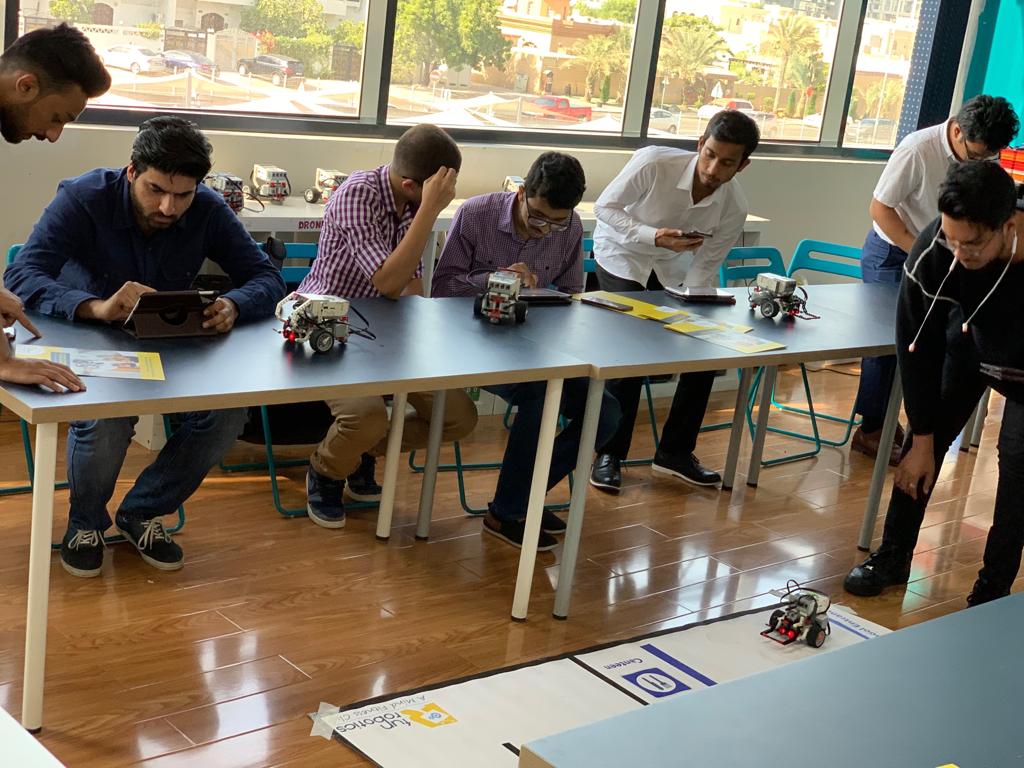 Fun Robotics Training Centre – Curtin Dubai Student Life